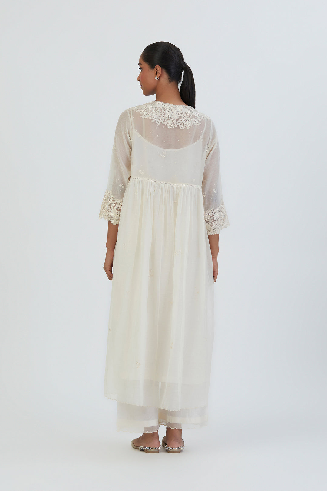 Prisha Kurta & Pant – Lajjoo